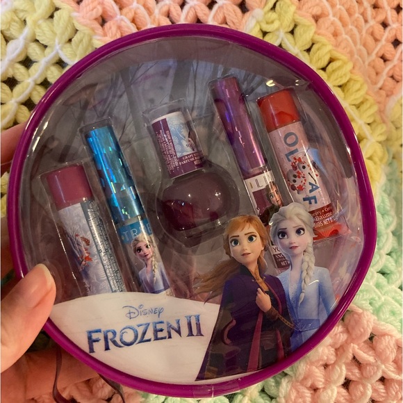 Other | B1g2 Frozen 2 Disney Beauty Lip Chap Gloss Makeup Set Buy 1 Get ...